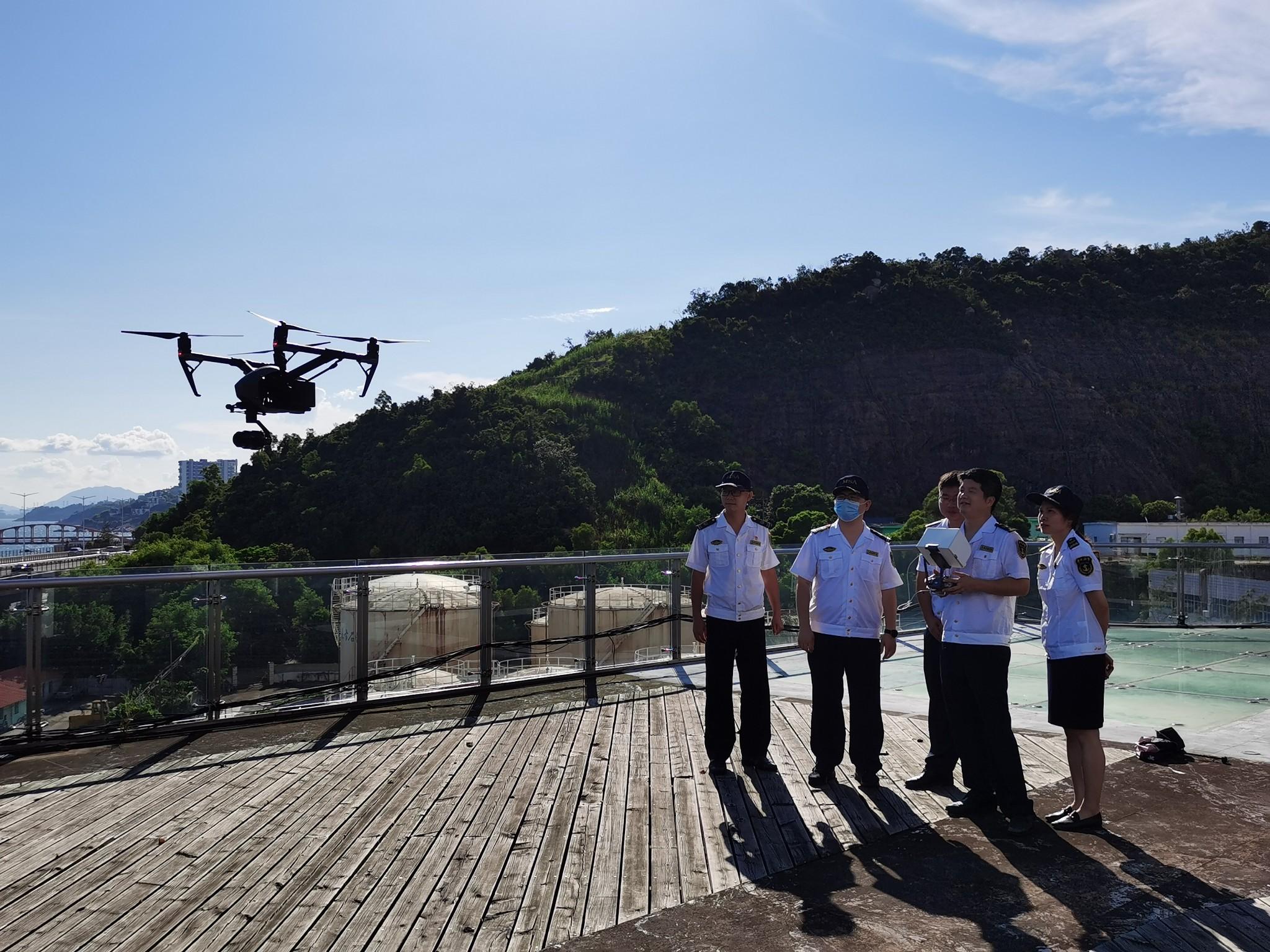 大亚湾海事局组织开展无人机操作知识更新培训及实操训练